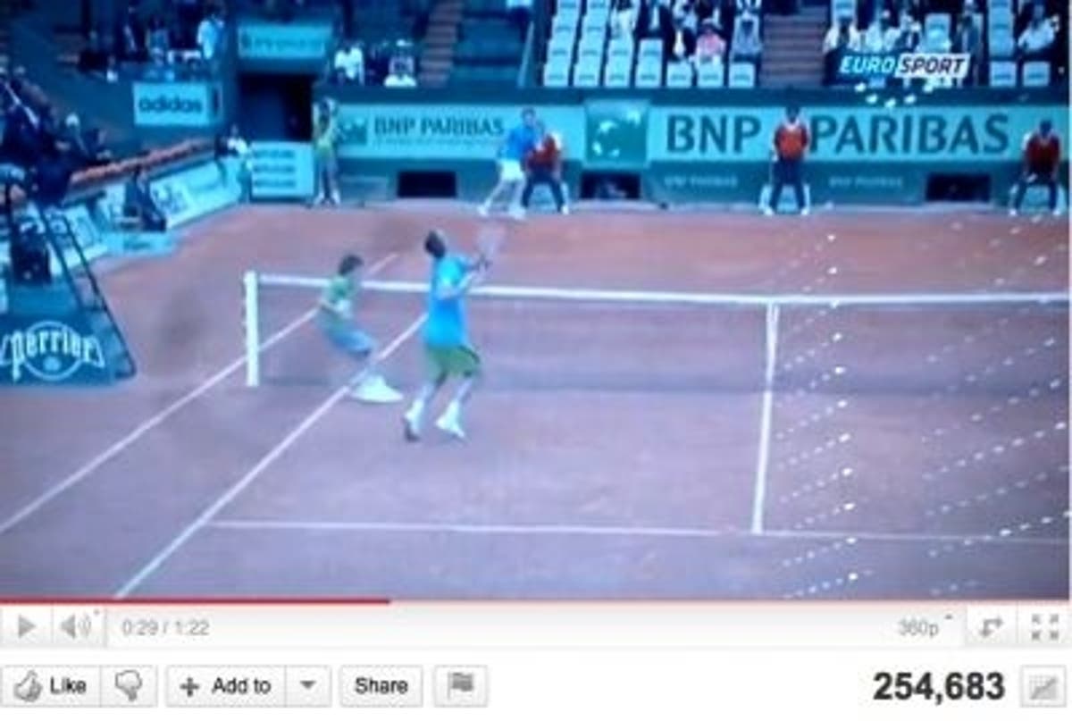 Ball boy's blunder replayed 200,000 times on YouTube: viral video ...