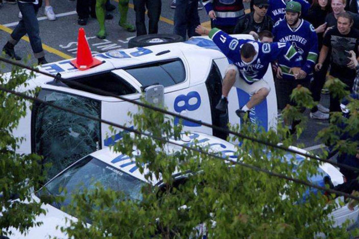 Ice Hockey: Vancouver fans riot after cup defeat | The Independent ...