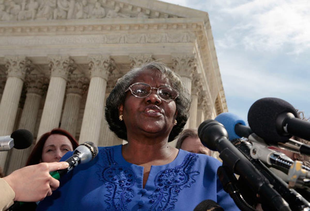Supreme Court backs Wal-Mart in lawsuit on sex discrimination | The ...