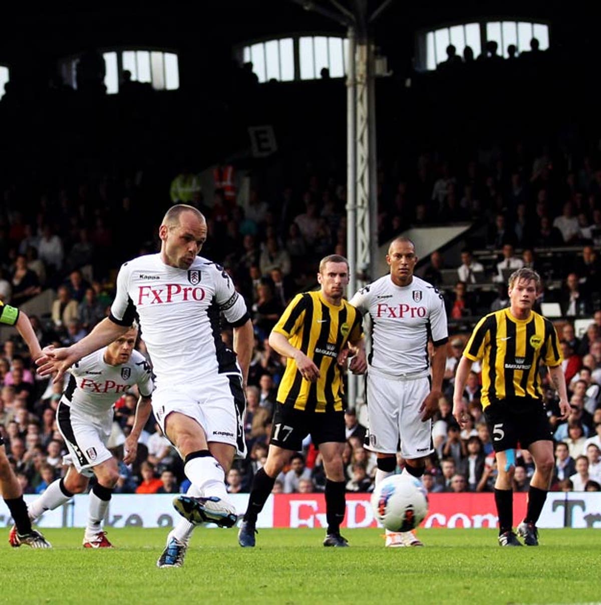 Fulham captain Danny Murphy admits lack of excitement for Europa League ...