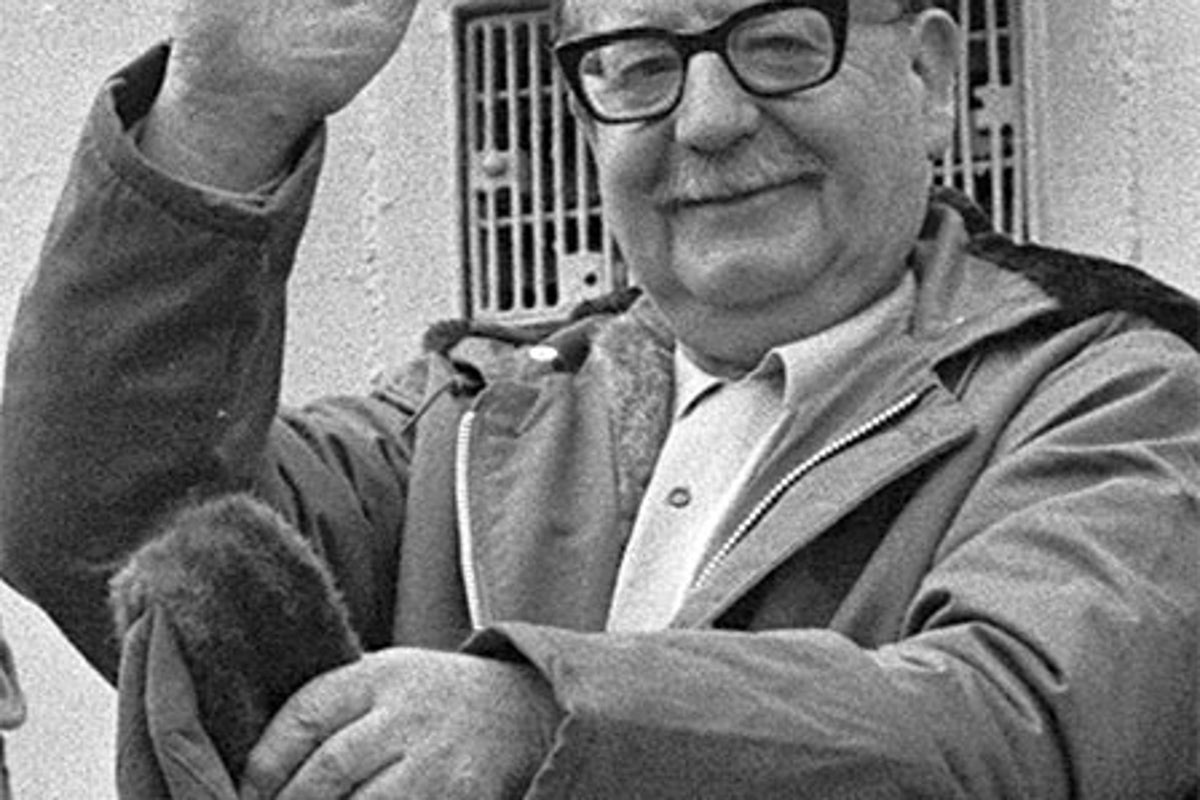 After 37 years, post-mortem proves Allende killed himself | The ...