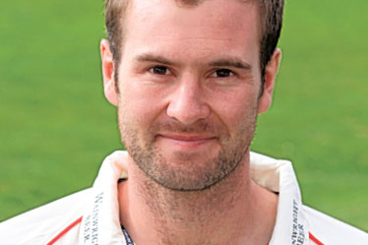 County round-up: Bold Smith leads Lancashire fightback | The ...