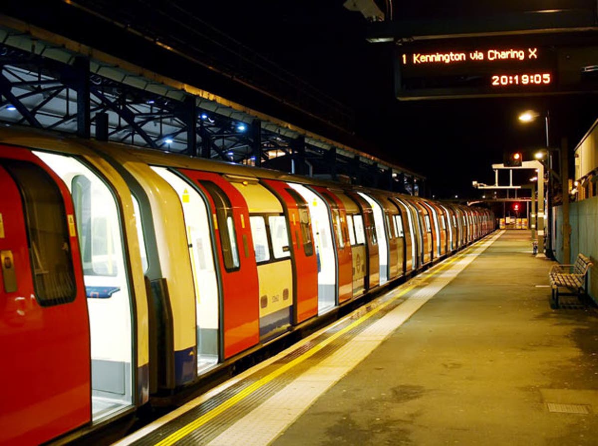 Tube drivers get £500 in Olympics strike deal | The Independent | The ...