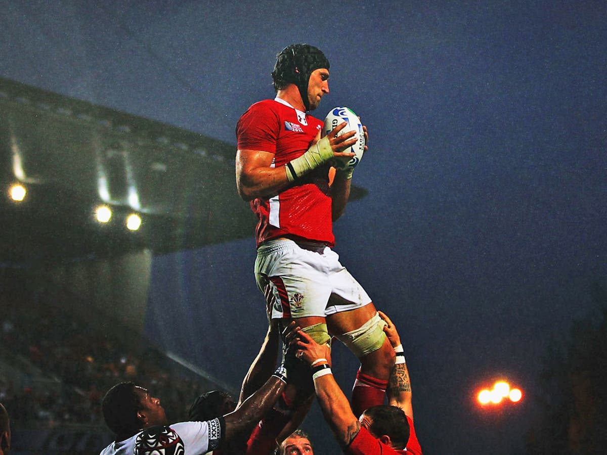 Luke Charteris enjoying support of a nation | The Independent | The ...
