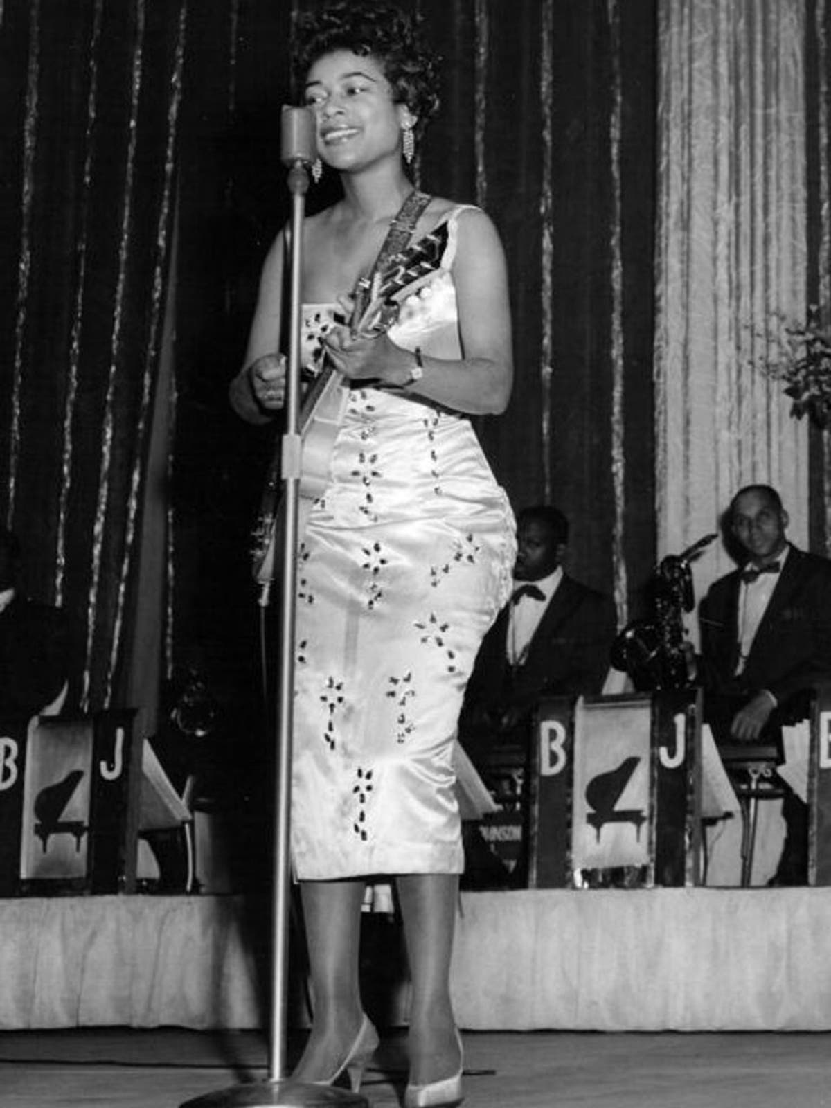 Sylvia Robinson: Hitmaker who co-founded Sugar Hill Records and became ...