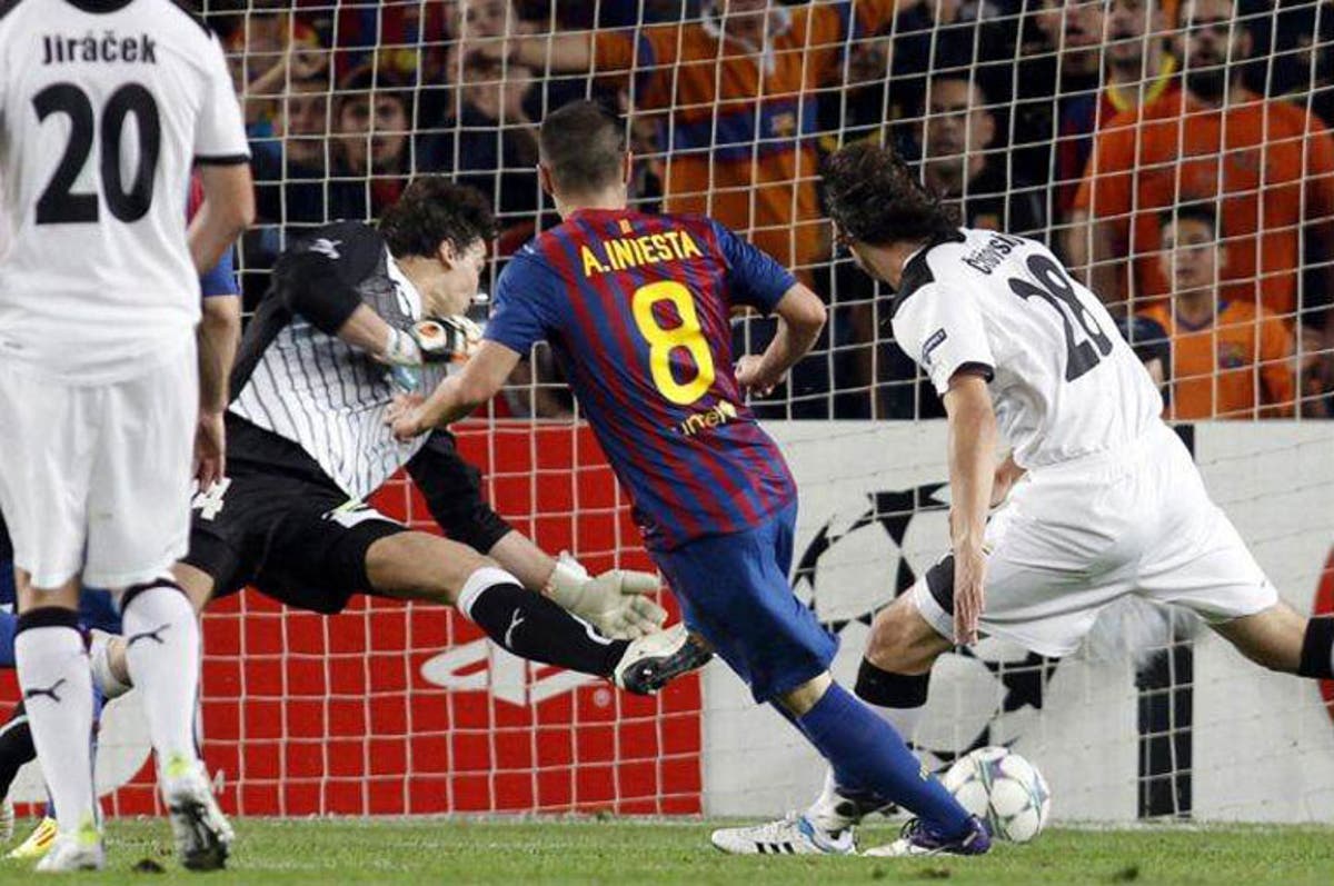 Champions League round-up: Iniesta back in the groove for Barcelona ...