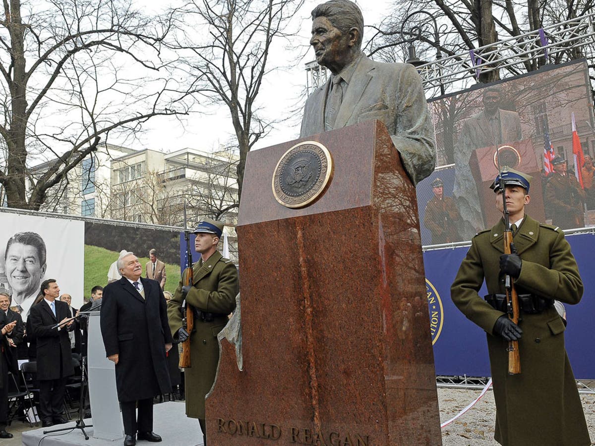 Reagan's challenge to Soviets honoured | The Independent | The Independent