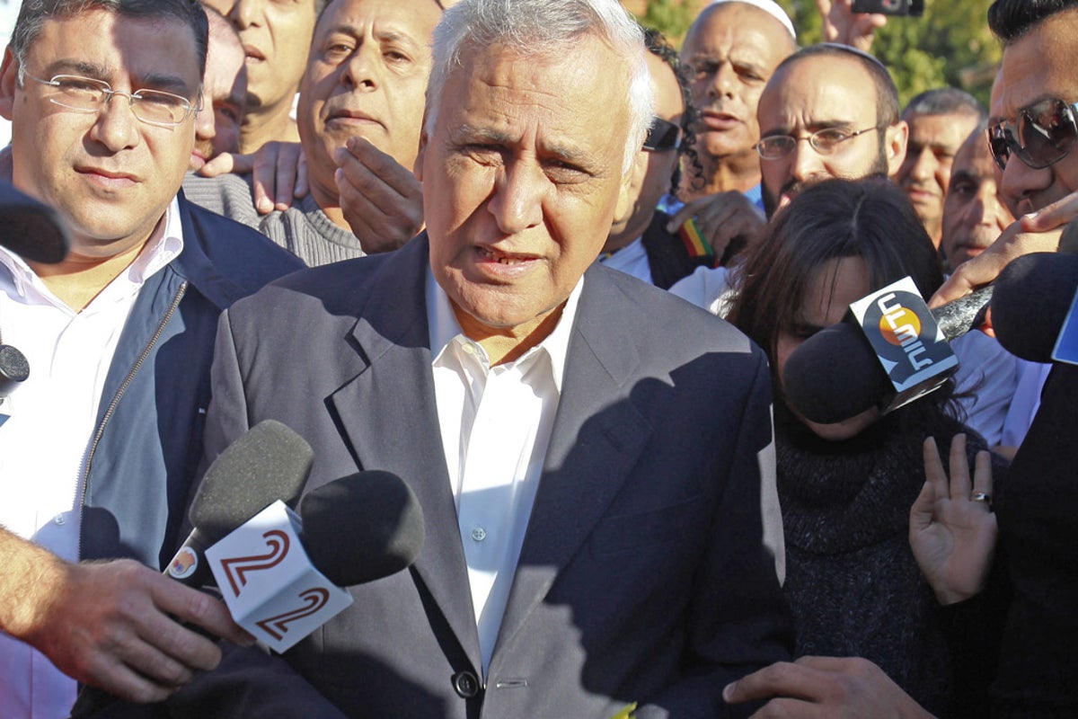 Former Israeli president starts jail term for rape conviction | The ...
