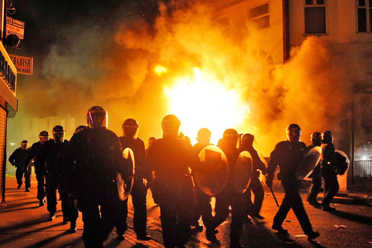 Help 'forgotten families', says riots report | The Independent | The ...