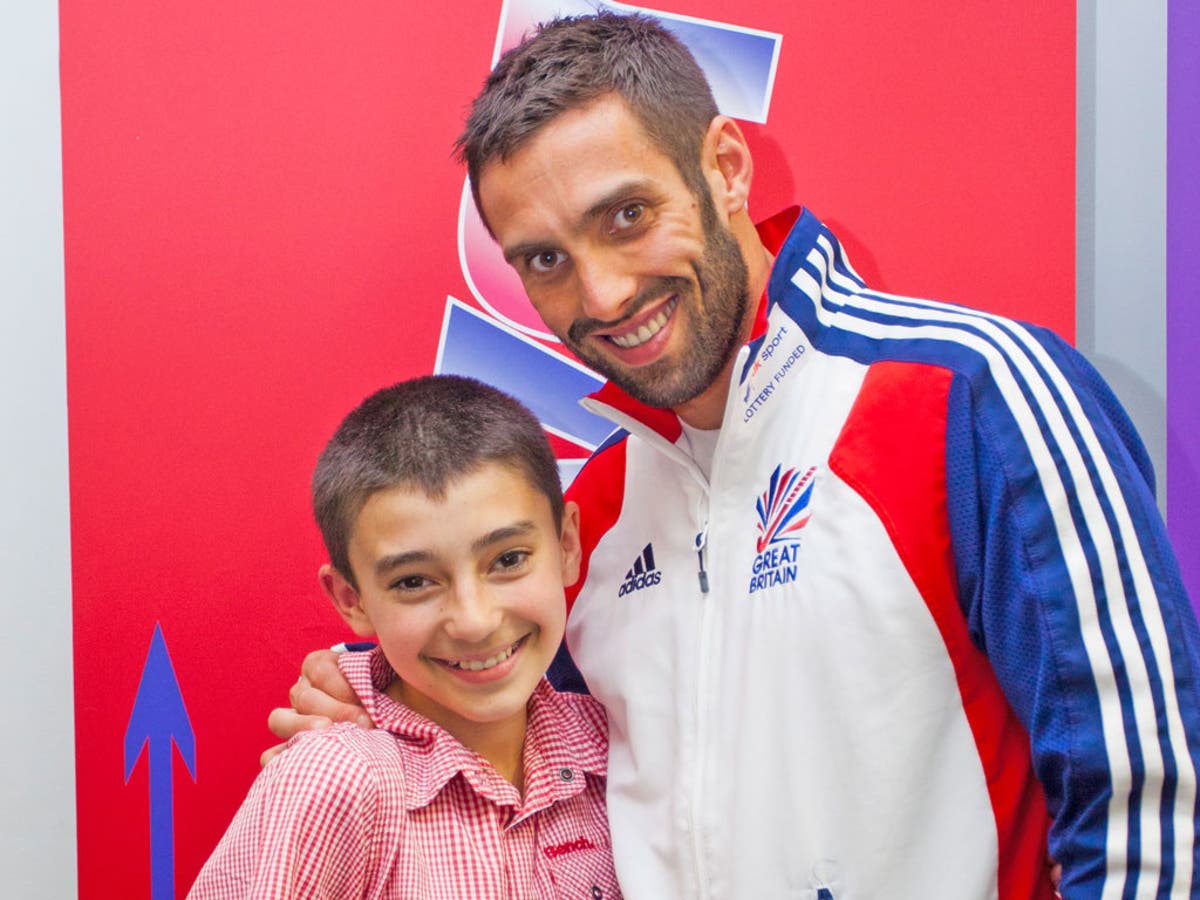 Hockey: 'Big brother' wields his stick for great result | The ...