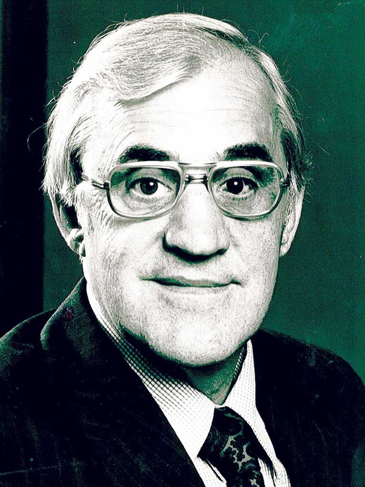 Sir Roy Shaw: Arts Council leader who fought right-wingattacks on ...