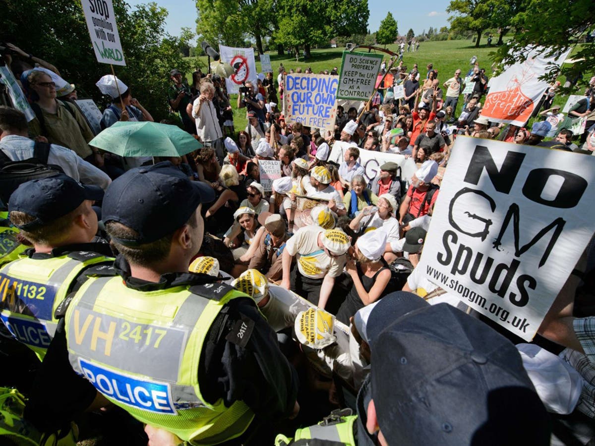 Heavy police presence thwarts anti-GM protest | The Independent | The ...