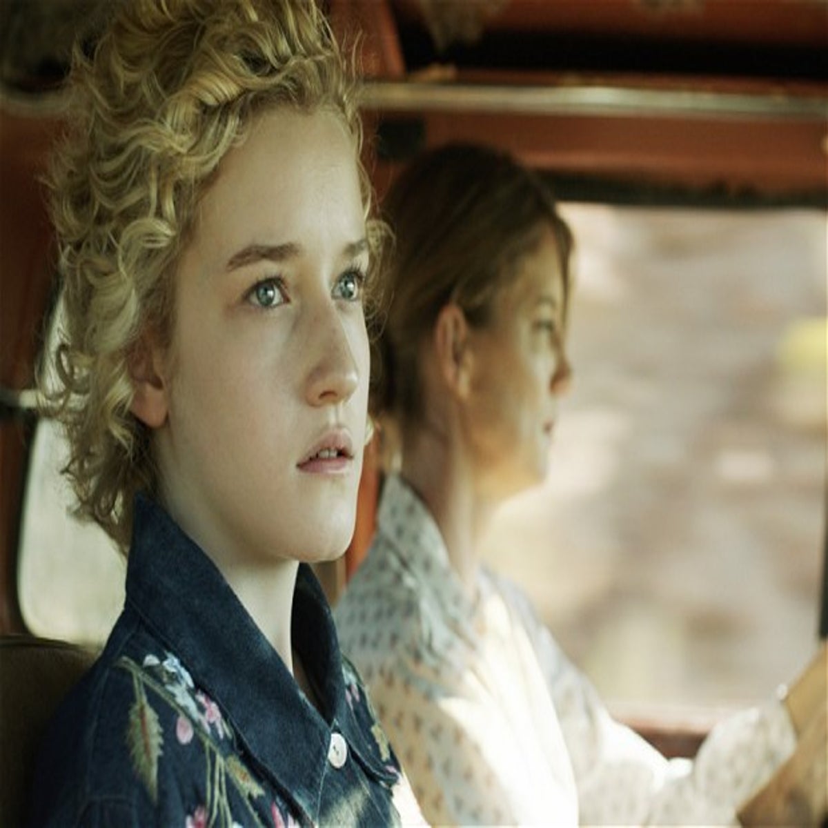 Julia Garner En Rory Culkin Electrick Children – Film Tv And Life