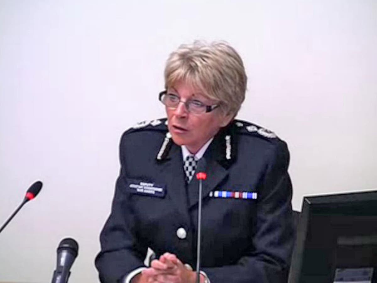 Mirror and Star titles paid prison officers for information, says Akers ...