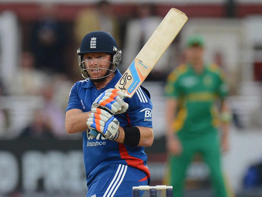 Ian Bell books top spot for England but Alistair Cook fails to end bad ...
