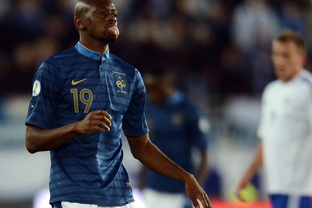 Didier Deschamps reminds Arsene Wenger who runs the France team ...
