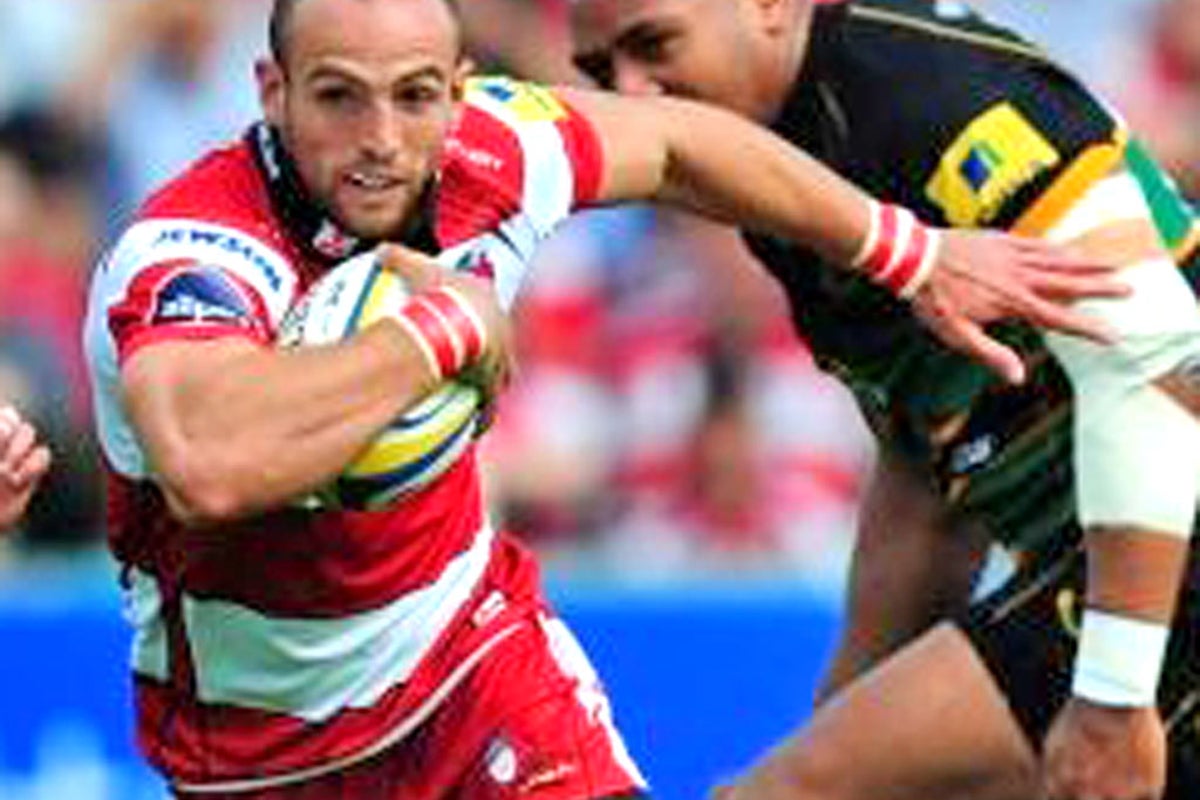 England sweat on Charlie Sharples shoulder | The Independent | The ...