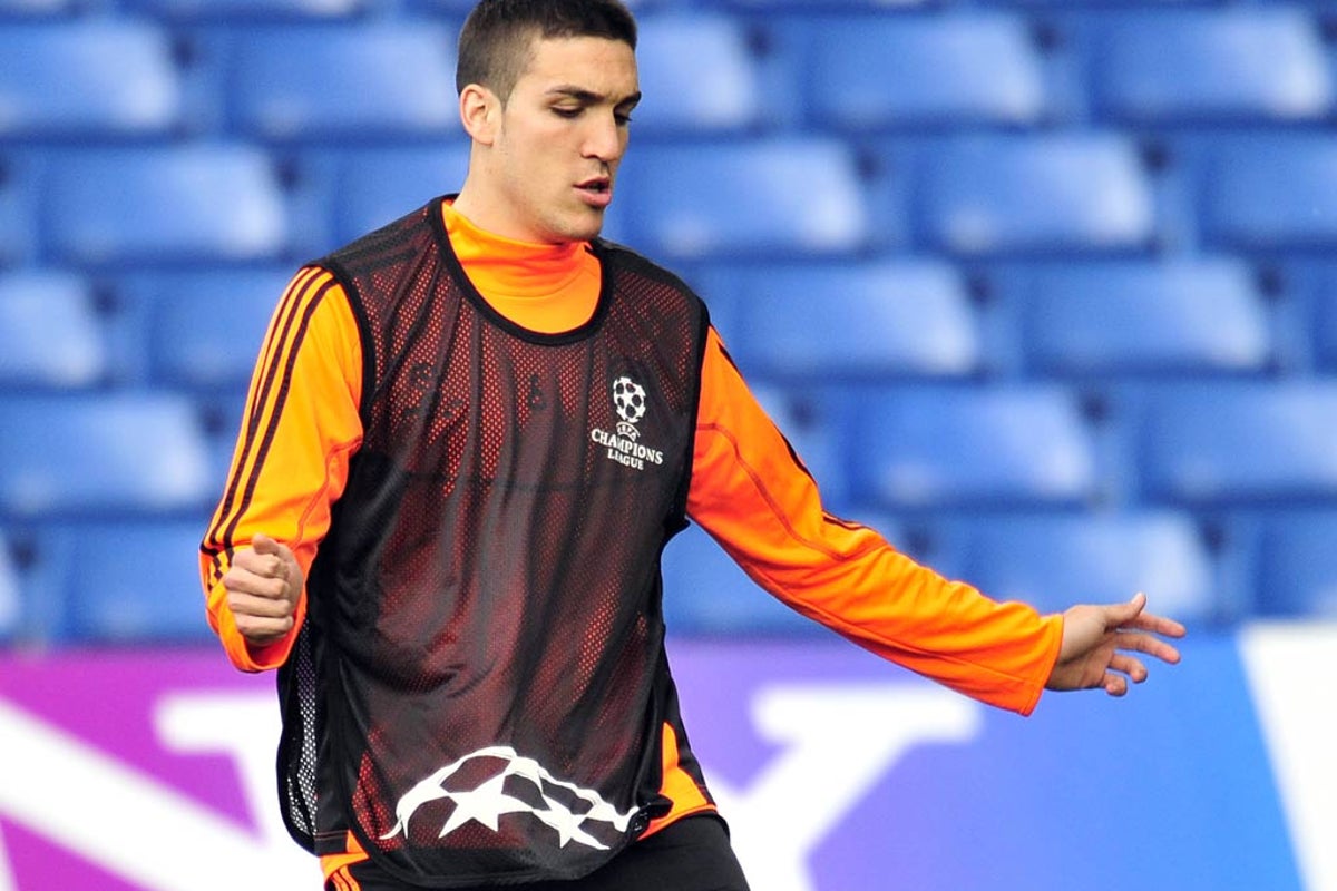 Chelsea face battle to retain Oriol Romeu amid Valencia interest | The ...