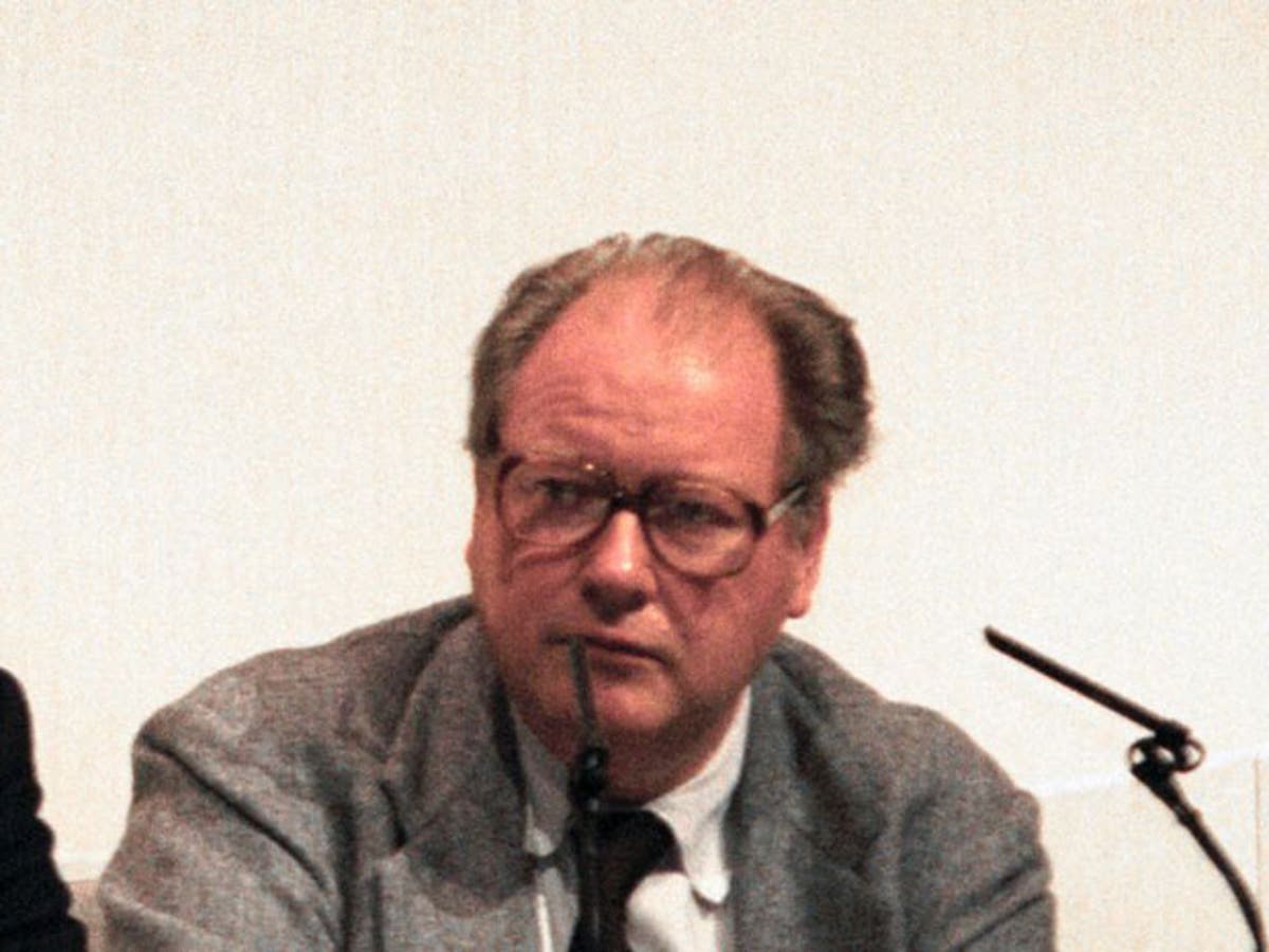 The bloggers have the wrong man: former Tory treasurer Lord McAlpine ...