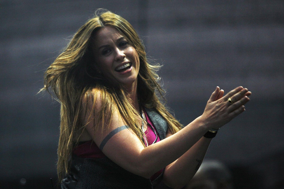 Alanis Morissette’s bitter dog-stealing legal battle continues: The ...