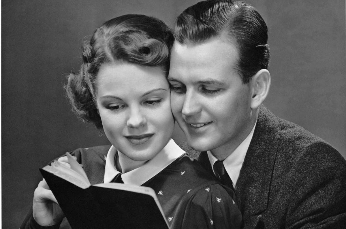 Tall groom, small bride: why is height still important to relationships ...