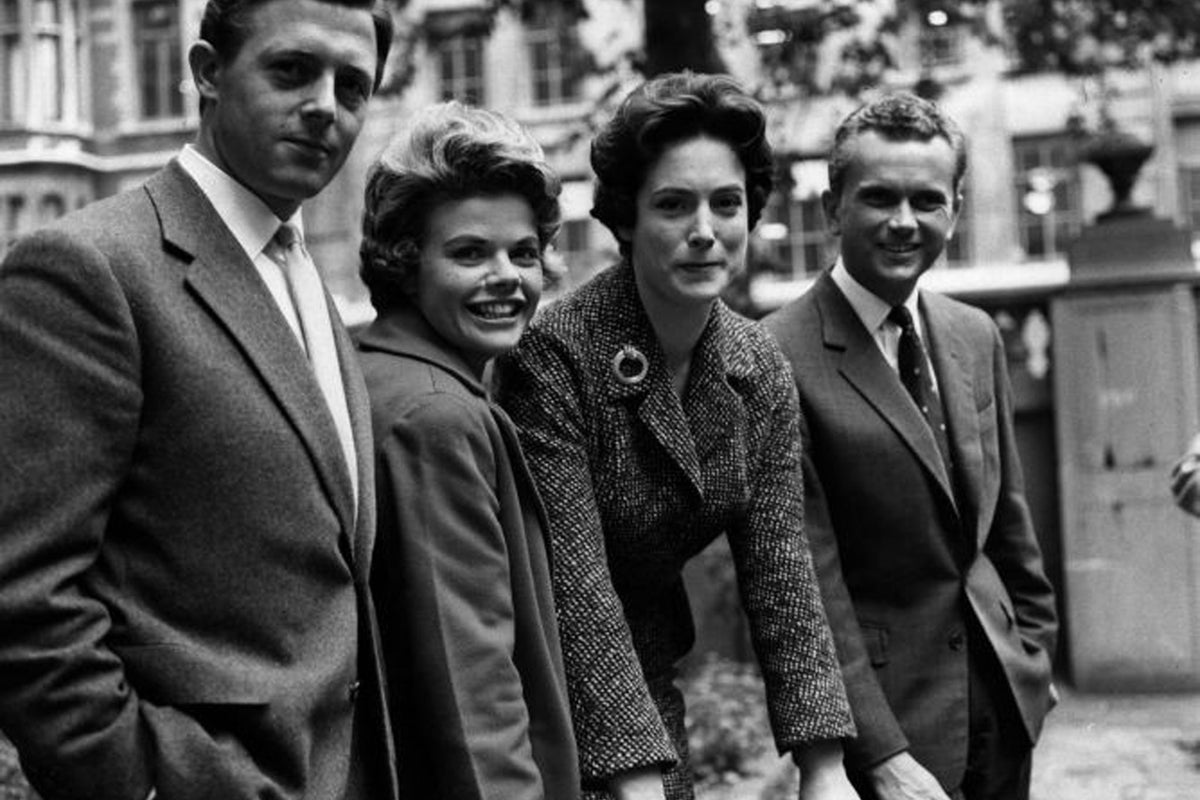 Kenneth Kendall: Much-loved newsreader who became the first to be seen ...