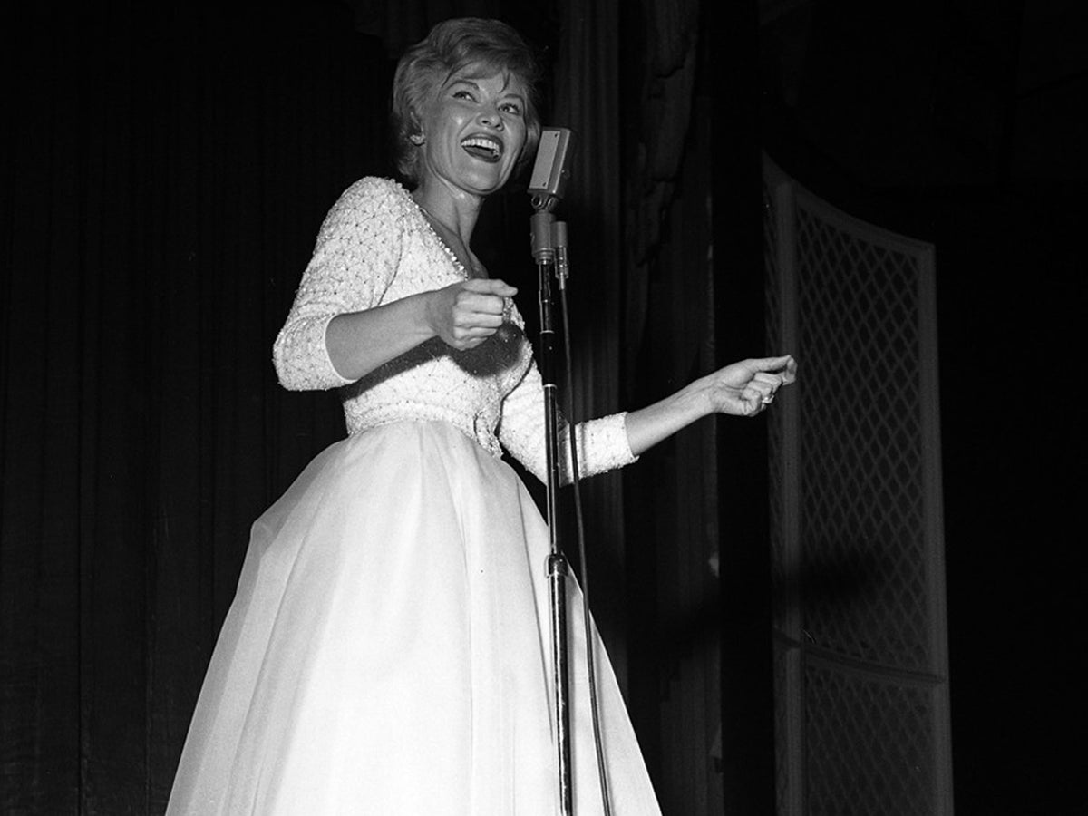 Patti Page MP MEDIA PRODUCTIONS MISS PATTI PAGE : THE SINGING RAGE
