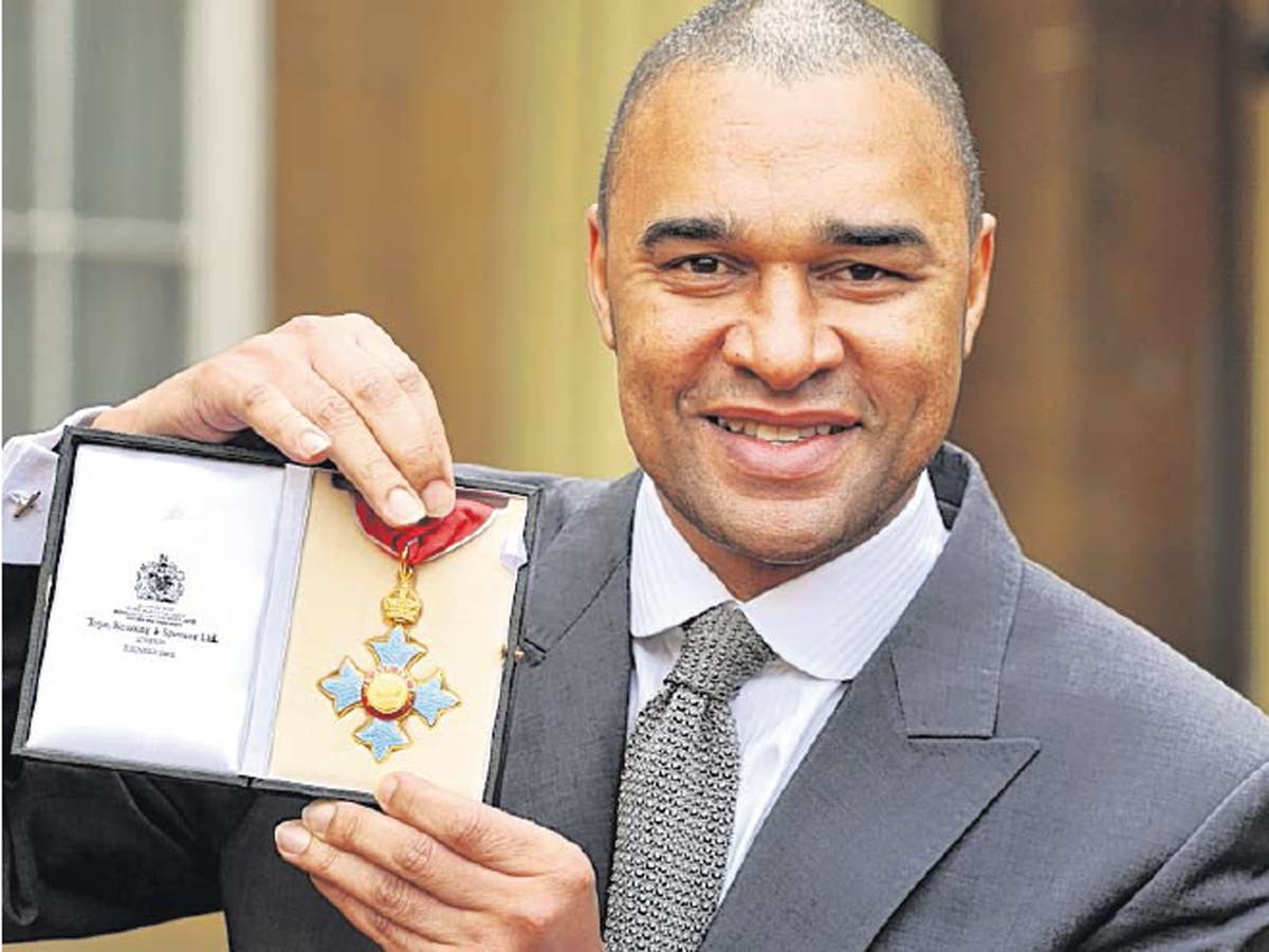 Paul Elliott resigns from FA post in wake of race row | The Independent ...