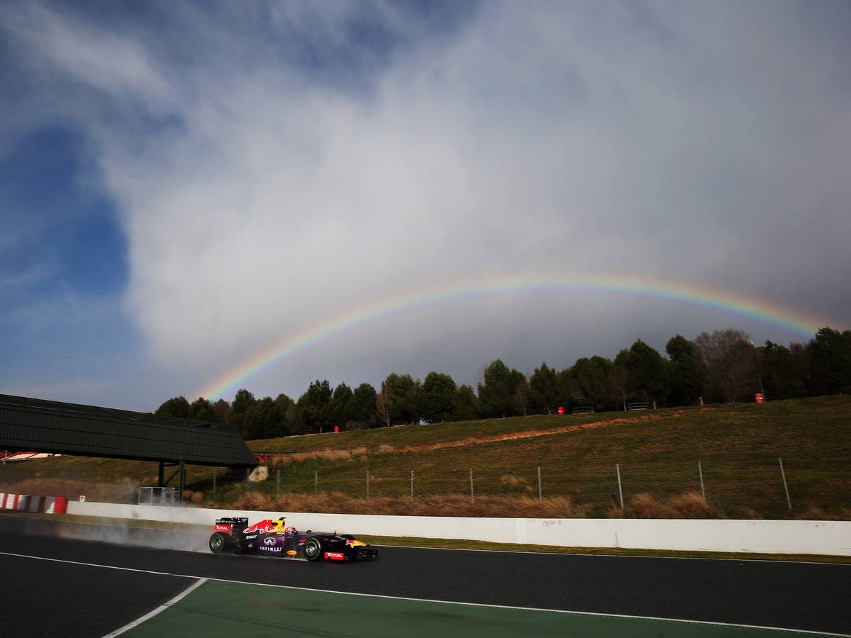 Flying start for Red Bull driver Mark Webber in final pre-season ...