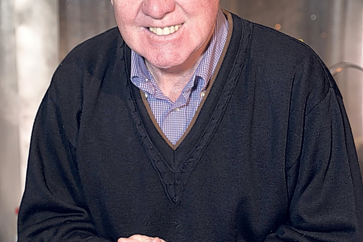 Tony Gubba: Veteran sports commentator and presenter of 'Dancing on Ice ...