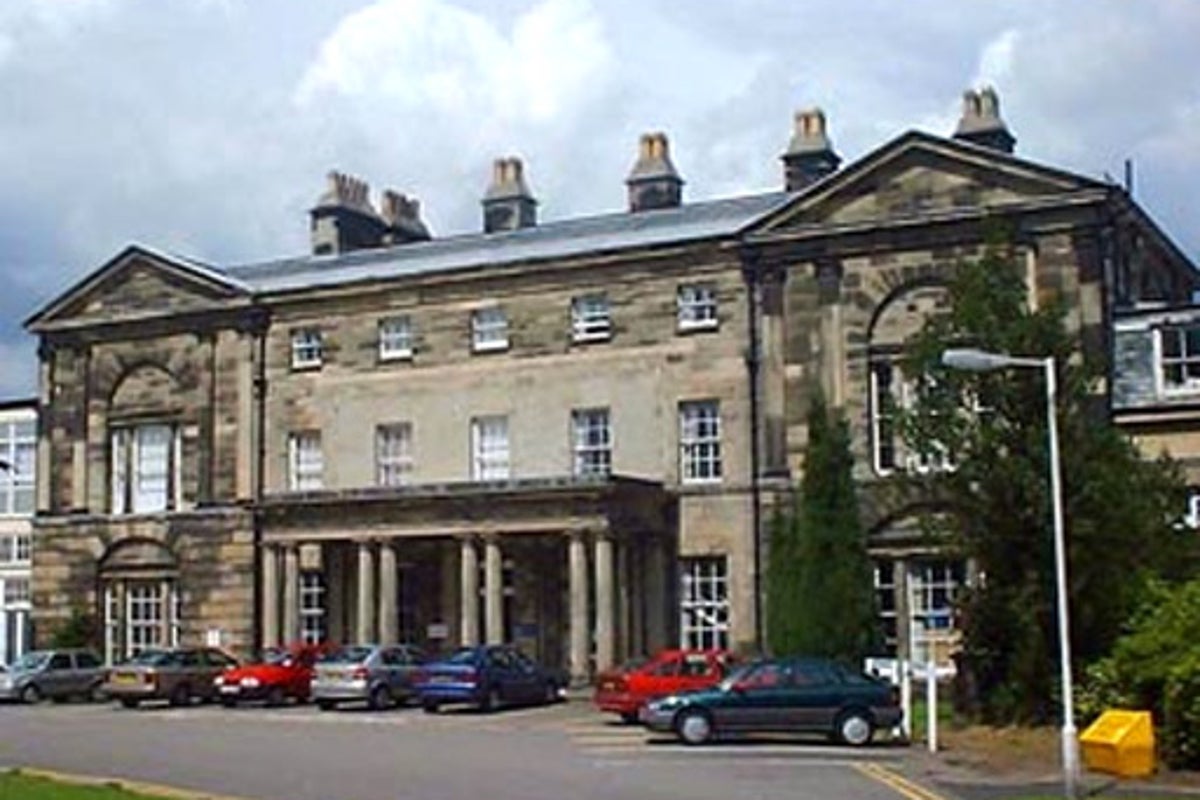 'My little Tinkerbell': hearing told how nursing professor Sir George ...