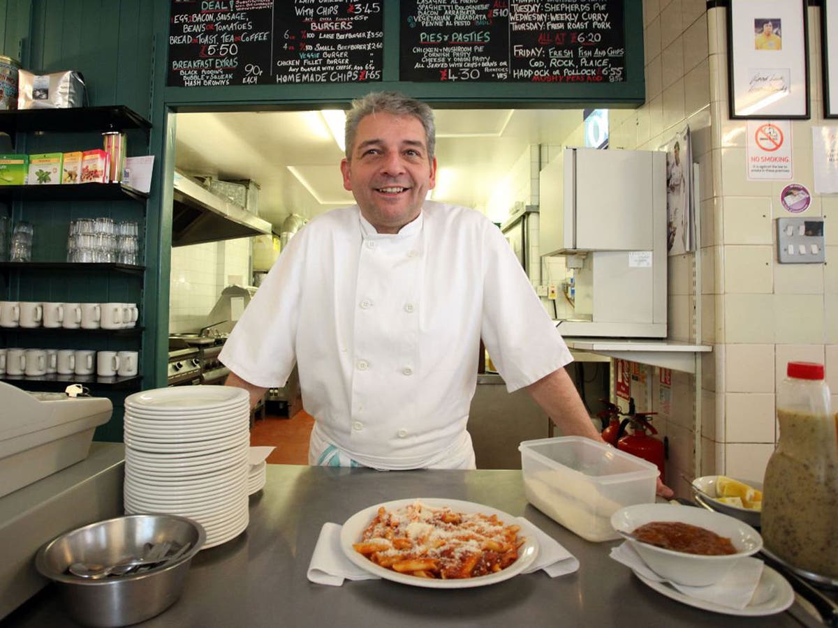 No reservations, no celebrity chefs: greasy spoon outshines Michelin ...