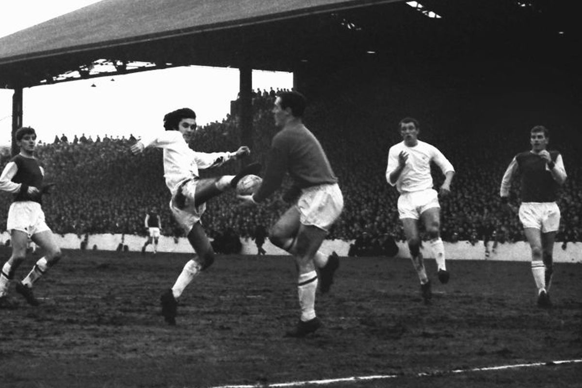 Harry Thomson: Flamboyant goalkeeper known in Burnley as ‘God in a ...