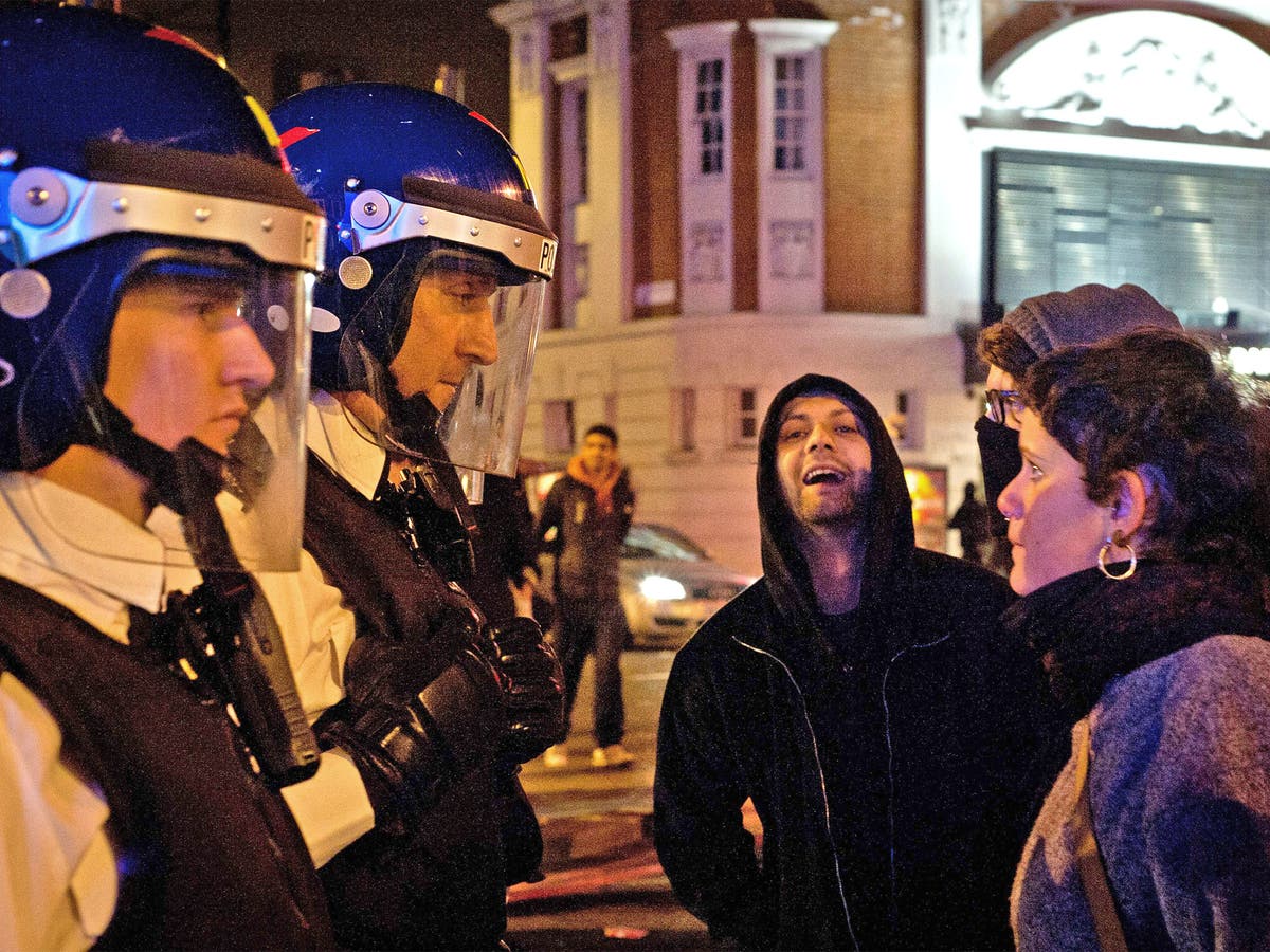 Police ask Margaret Thatcher protesters to identify themselves | The ...