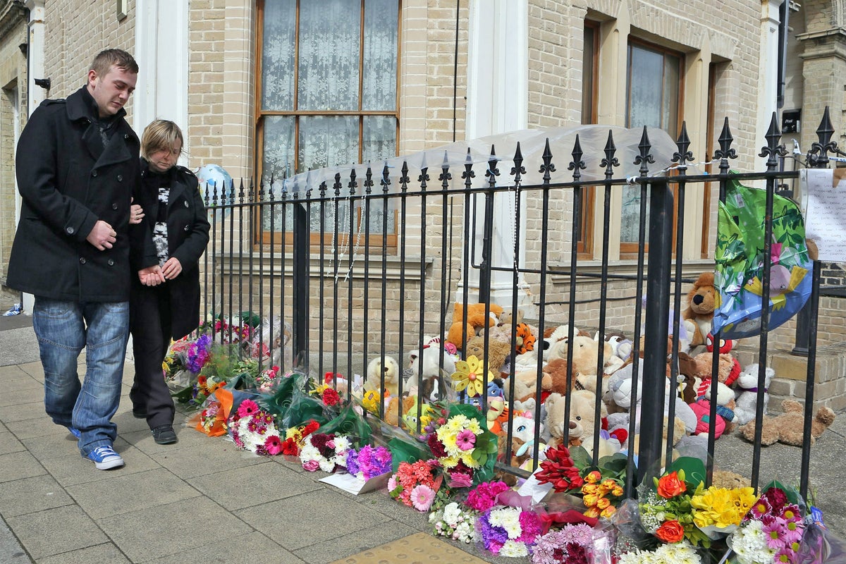 Pressure 'drove' tragic Lowestoft mother to her death, say family | The ...