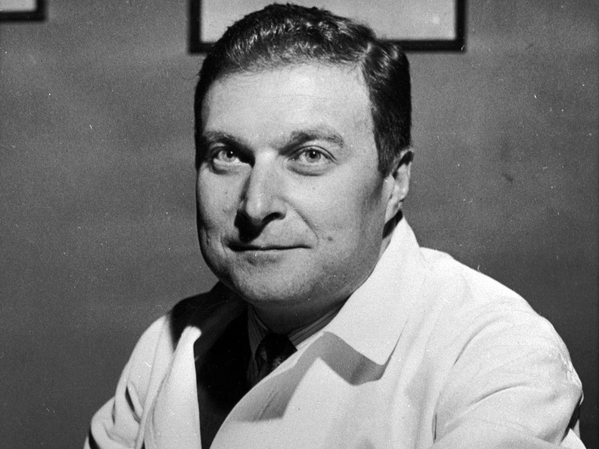 Dr Hilary Koprowski: Virologist who developed the first oral vaccine ...