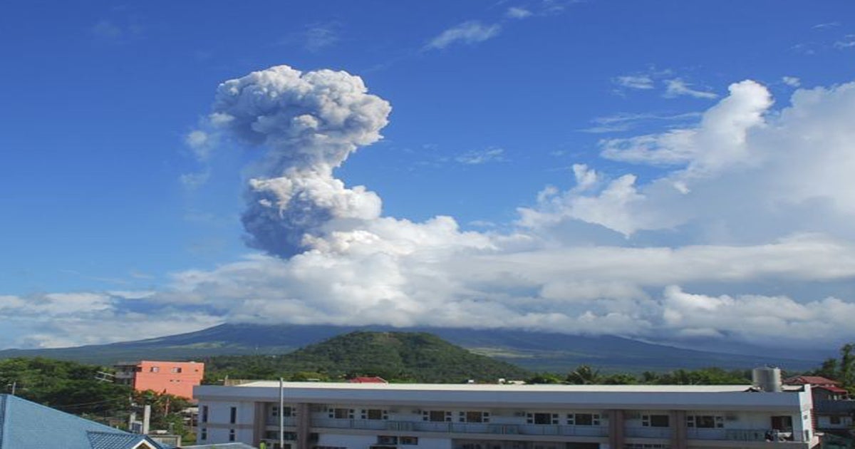 Mayon Volcano Eruption 2010