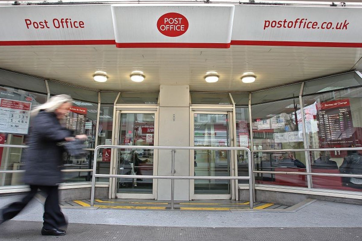 Crown Post Office staff strike over jobs, pay and branch closures | The ...