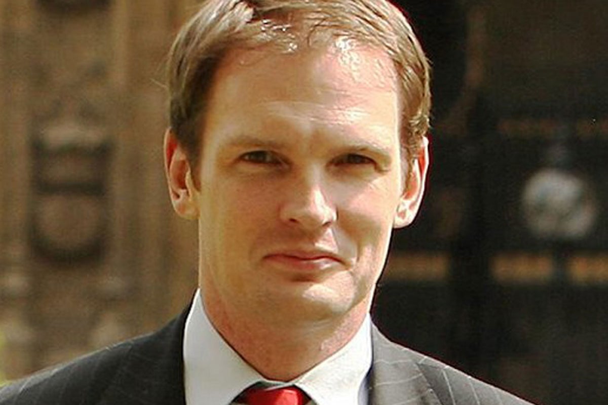 Defection fever has hit the Commons… and Keir Starmer should be ...