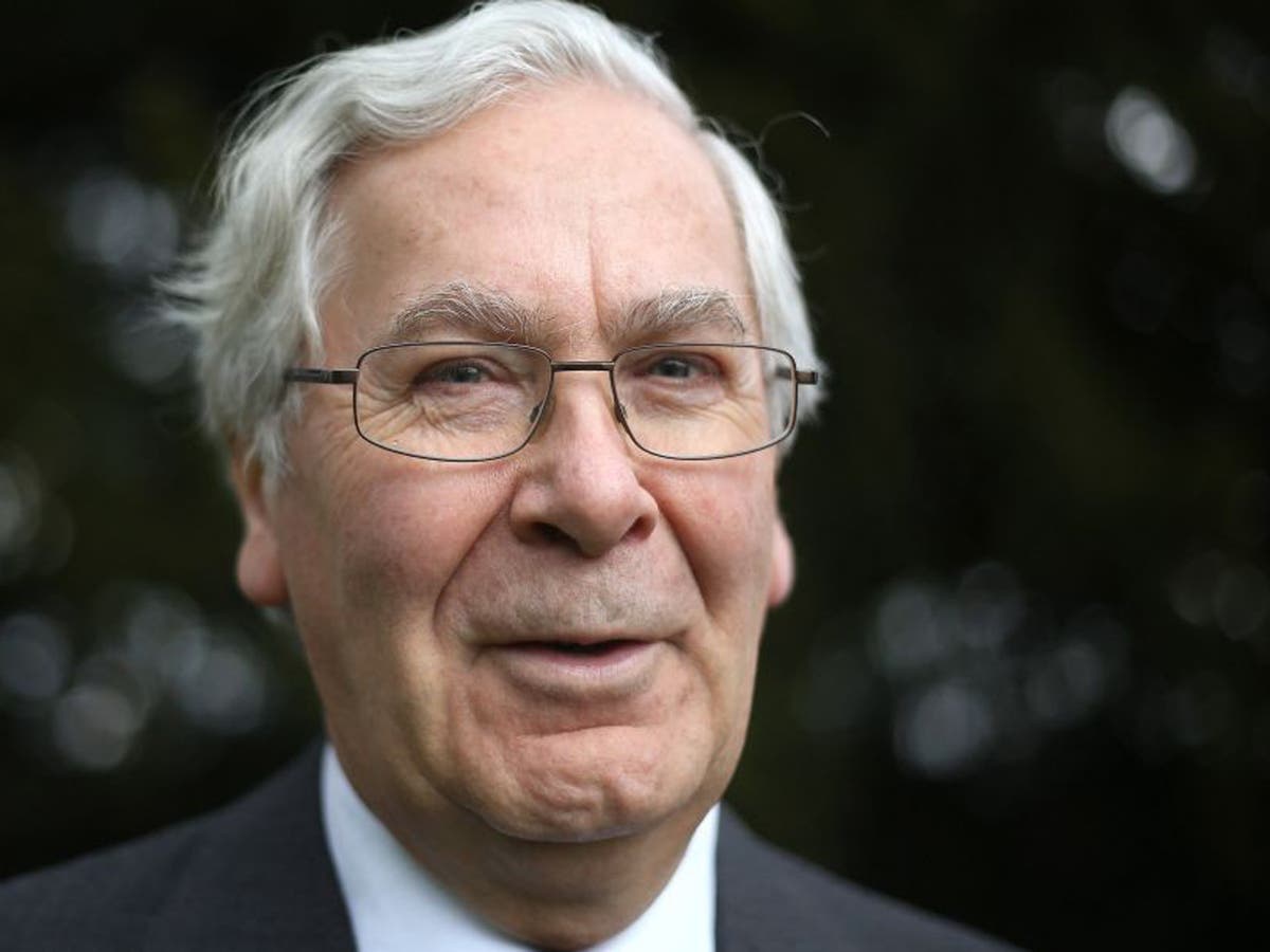 Sir Mervyn King bows out on a high: Recovery 'in sight' at last for UK ...