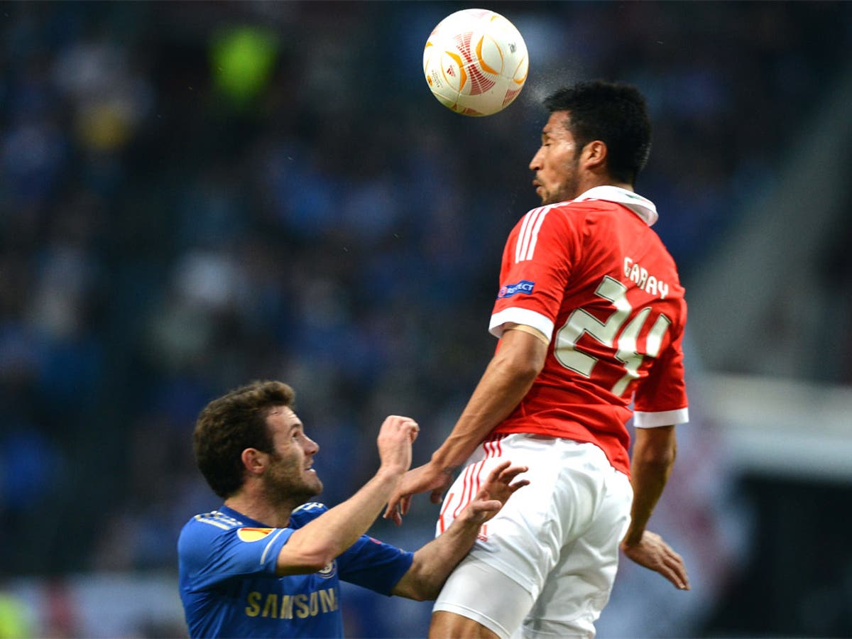 Manchester United transfer news: Ezequiel Garay Old Trafford switch ...