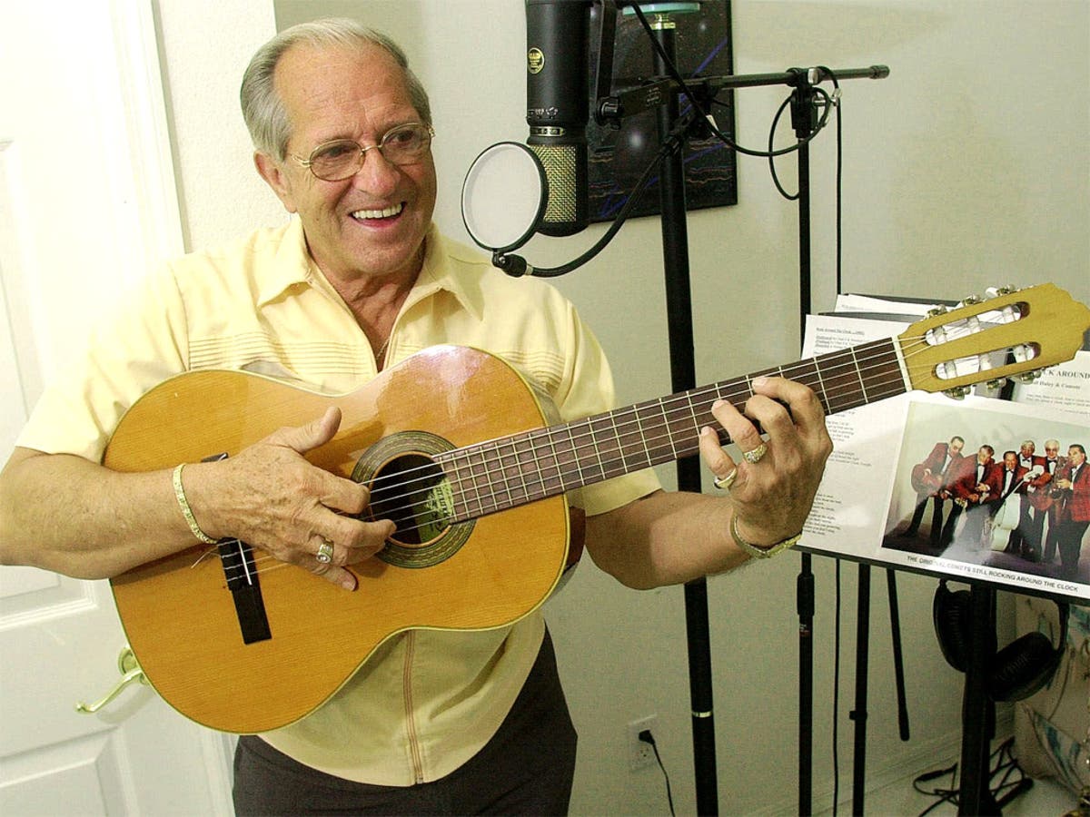 Marshall Lytle: Bassist at the forefront of the rock'n'roll explosion ...