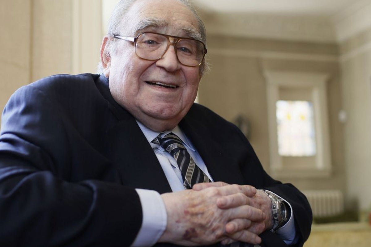 Professor Robert Fogel: Economic historian vilified for his research on ...