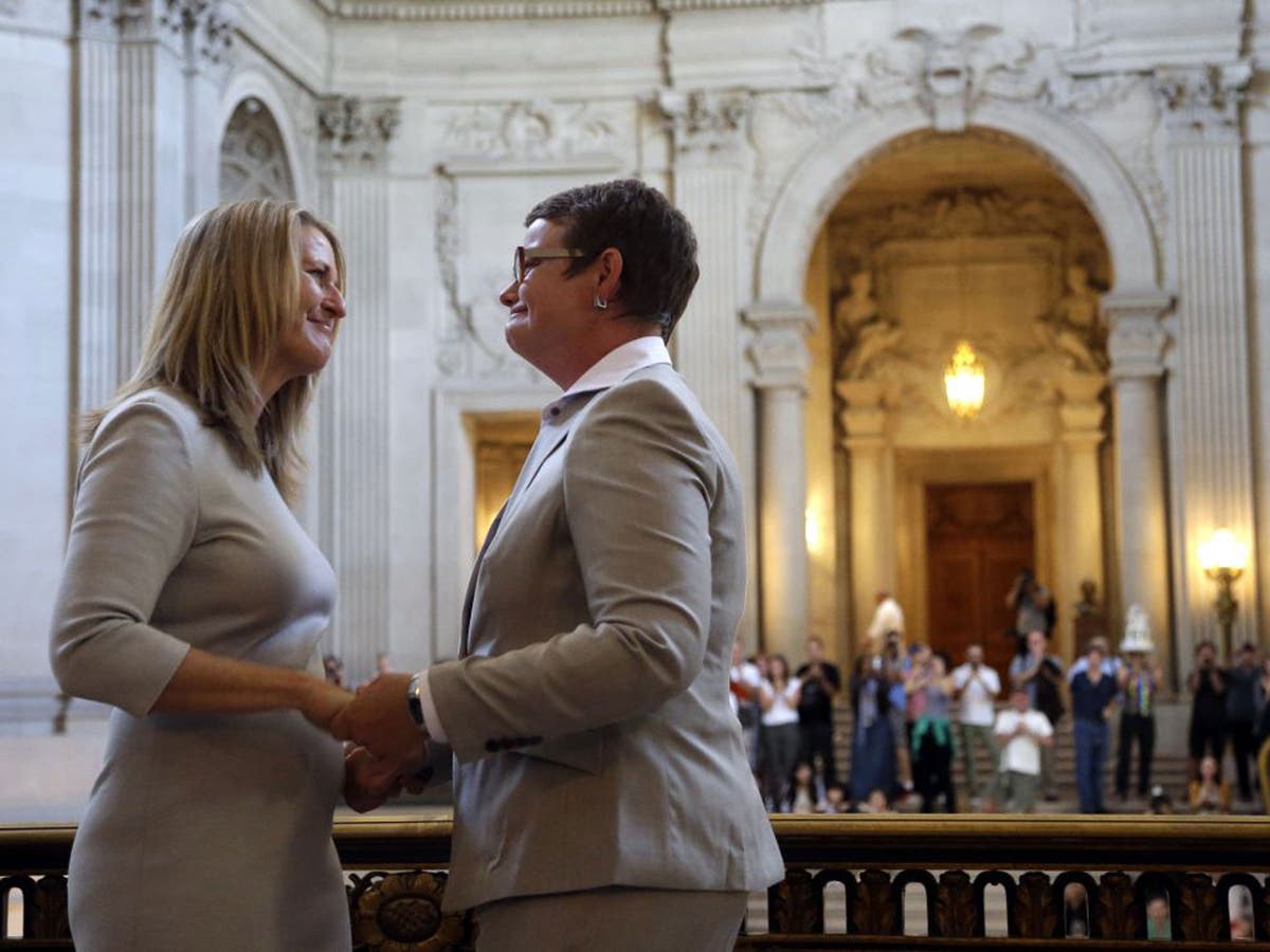 California couple Kris Perry and Sandy Stier who took gay marriage ban ...