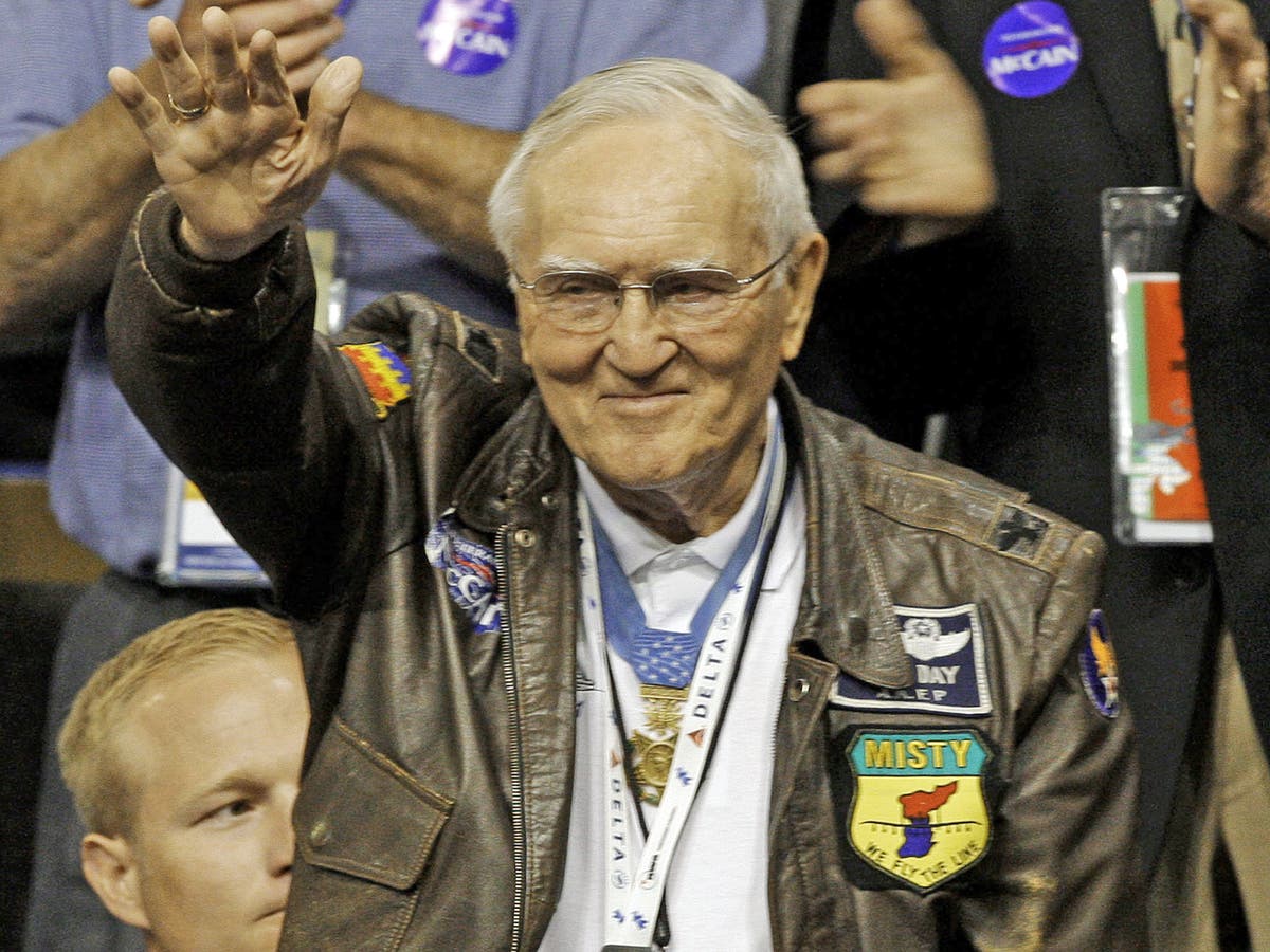 Colonel Bud Day: Soldier who was held prisoner by the Vietcong for over ...