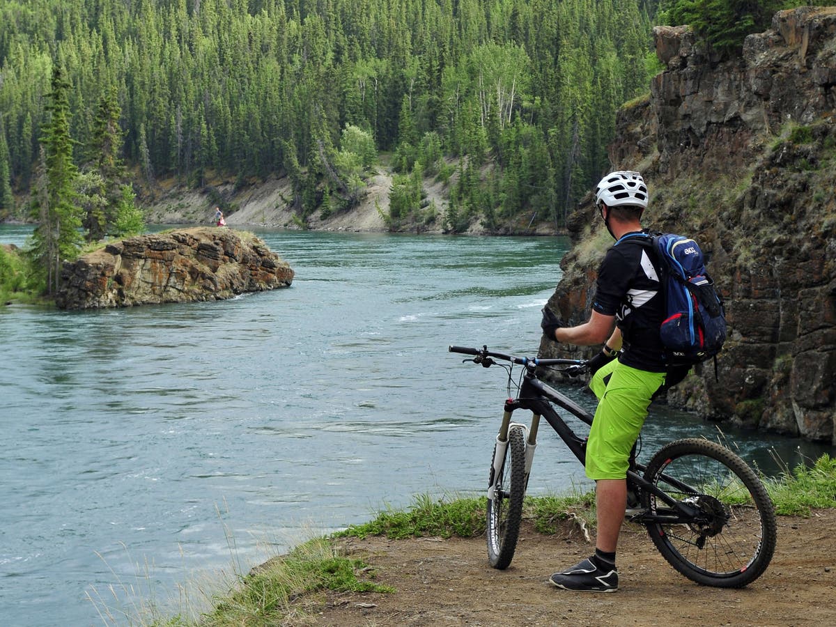 Mountain biking in Canada: An adventure where the wilderness rules ...