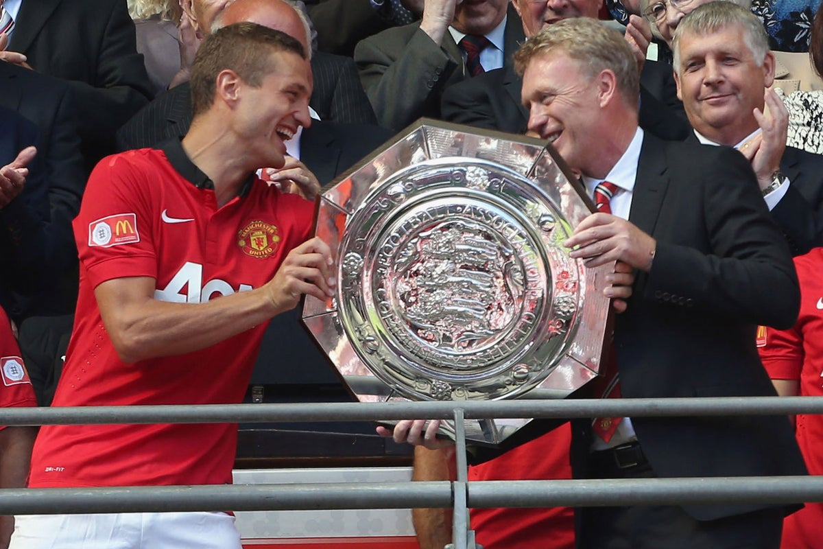 Nemanja Vidic will remain Manchester United captain, despite announcing ...