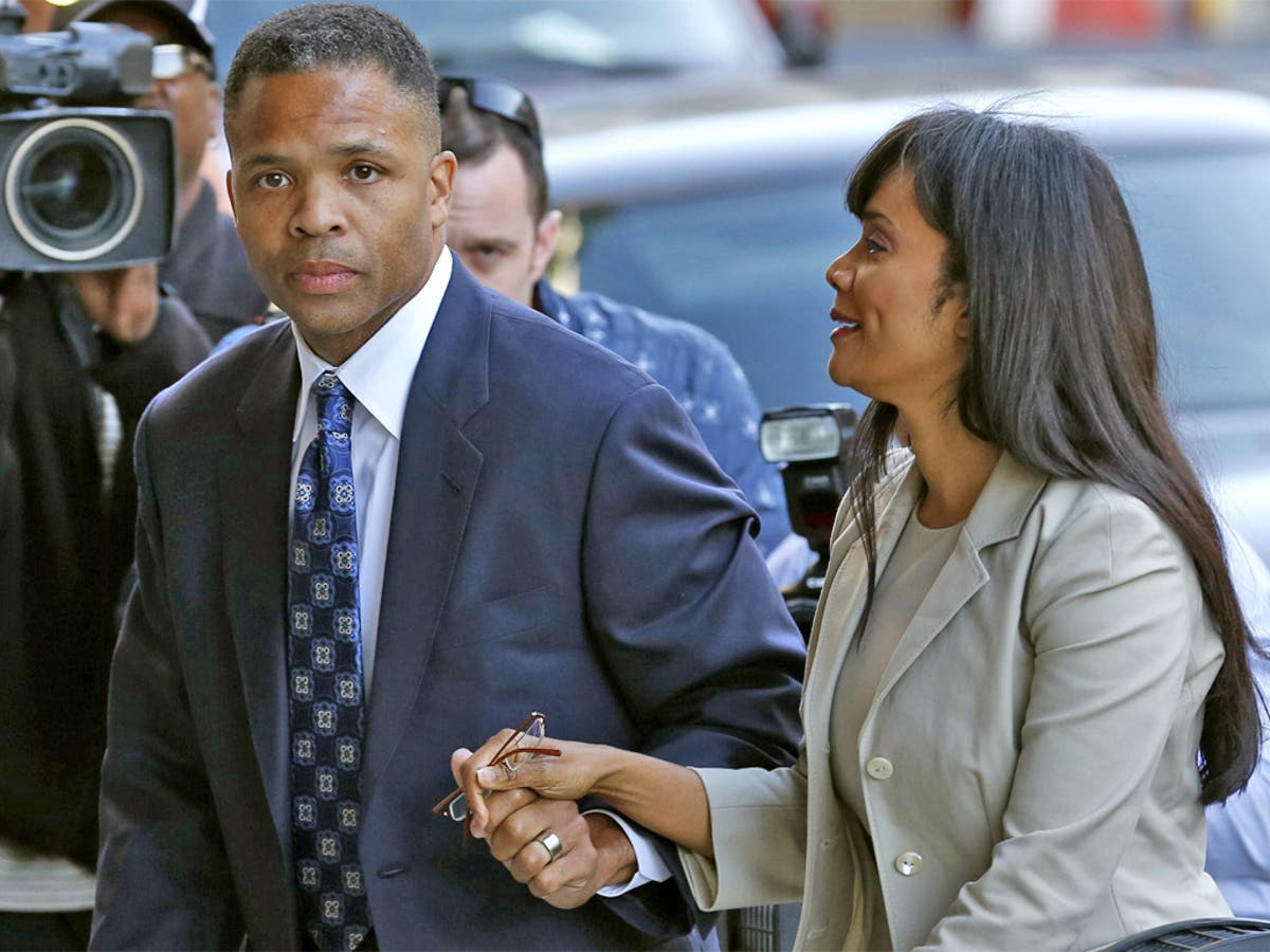Jesse Jackson Jr jailed for stealing campaign funds | The Independent ...