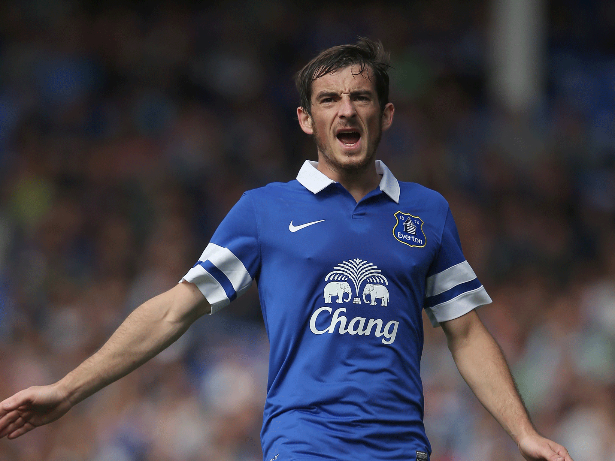 Leighton Baines: Left-back to agree new contract with Everton this week ...
