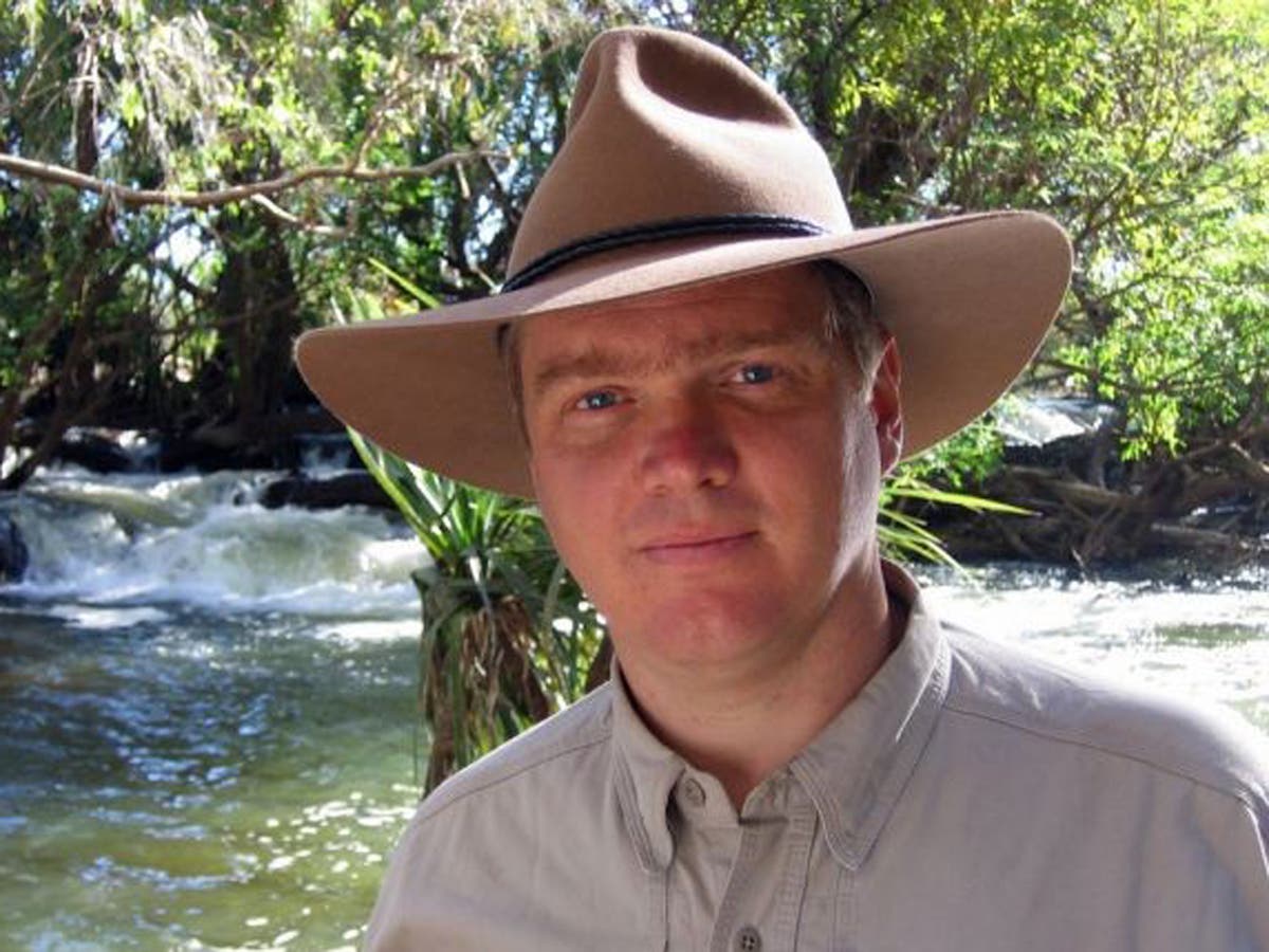 'It was a real-life hunt': Revealed - how BBC survival expert Ray Mears ...